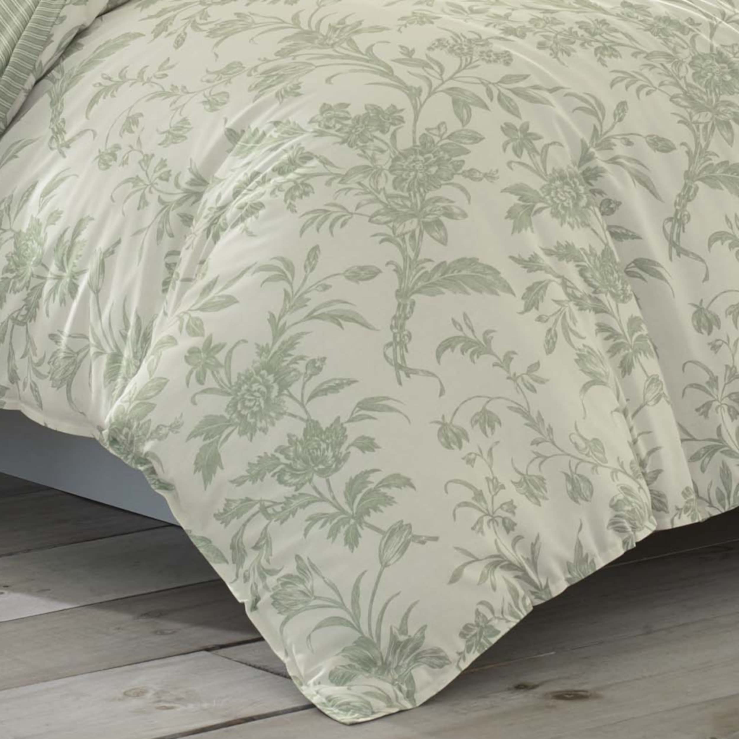 Laura Ashley Home - King Duvet Cover Set, Reversible Cotton Bedding with Matching Shams, Lightweight Home Decor for All Seasons (Natalie Sage,3 pcs, King)