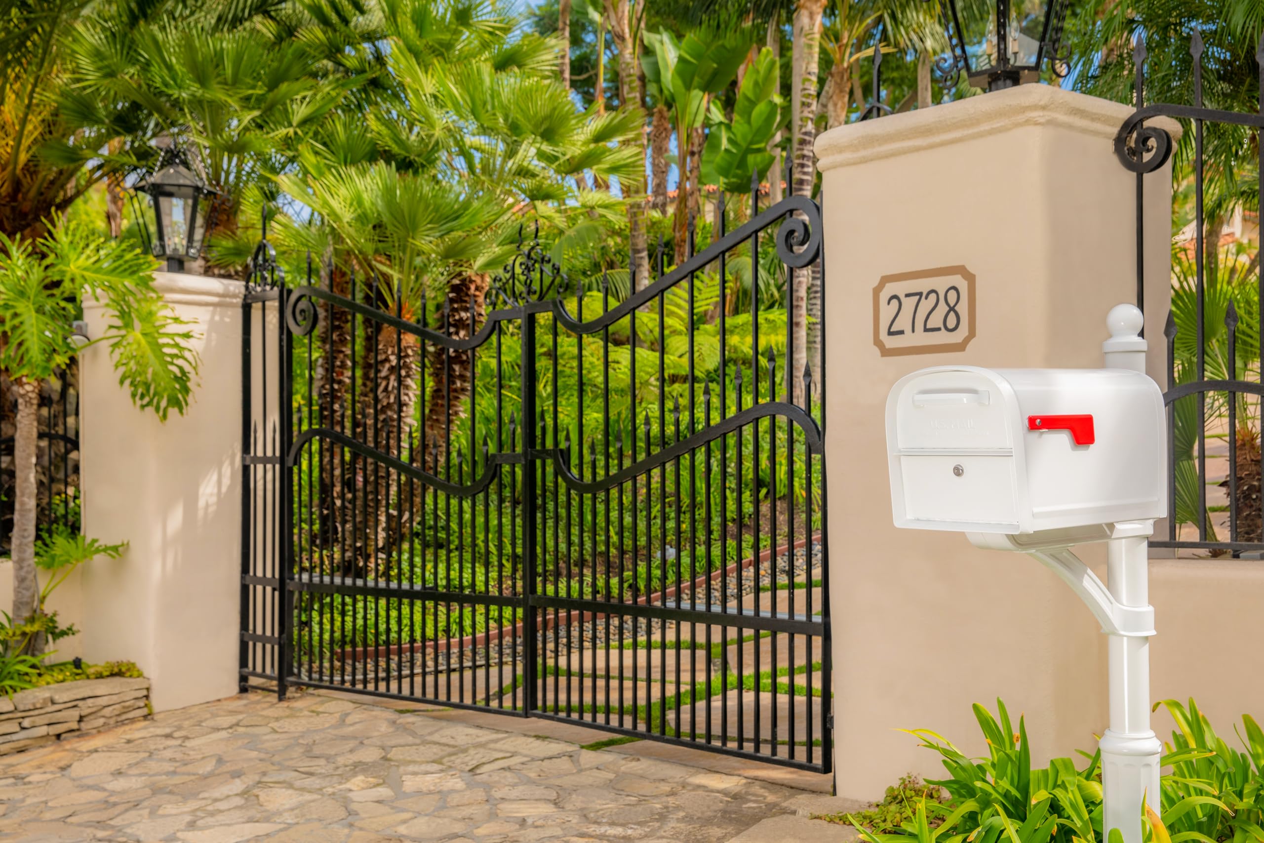 Architectural Mailboxes 6300W-10 Oasis 360 Mailbox, White