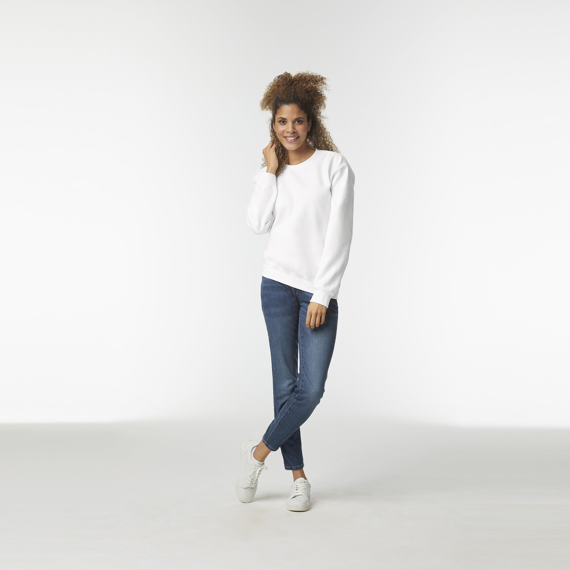 Gildan Adult Fleece Crewneck Sweatshirt, Style G18000, Multipack, White (1-Pack), 2X-Large