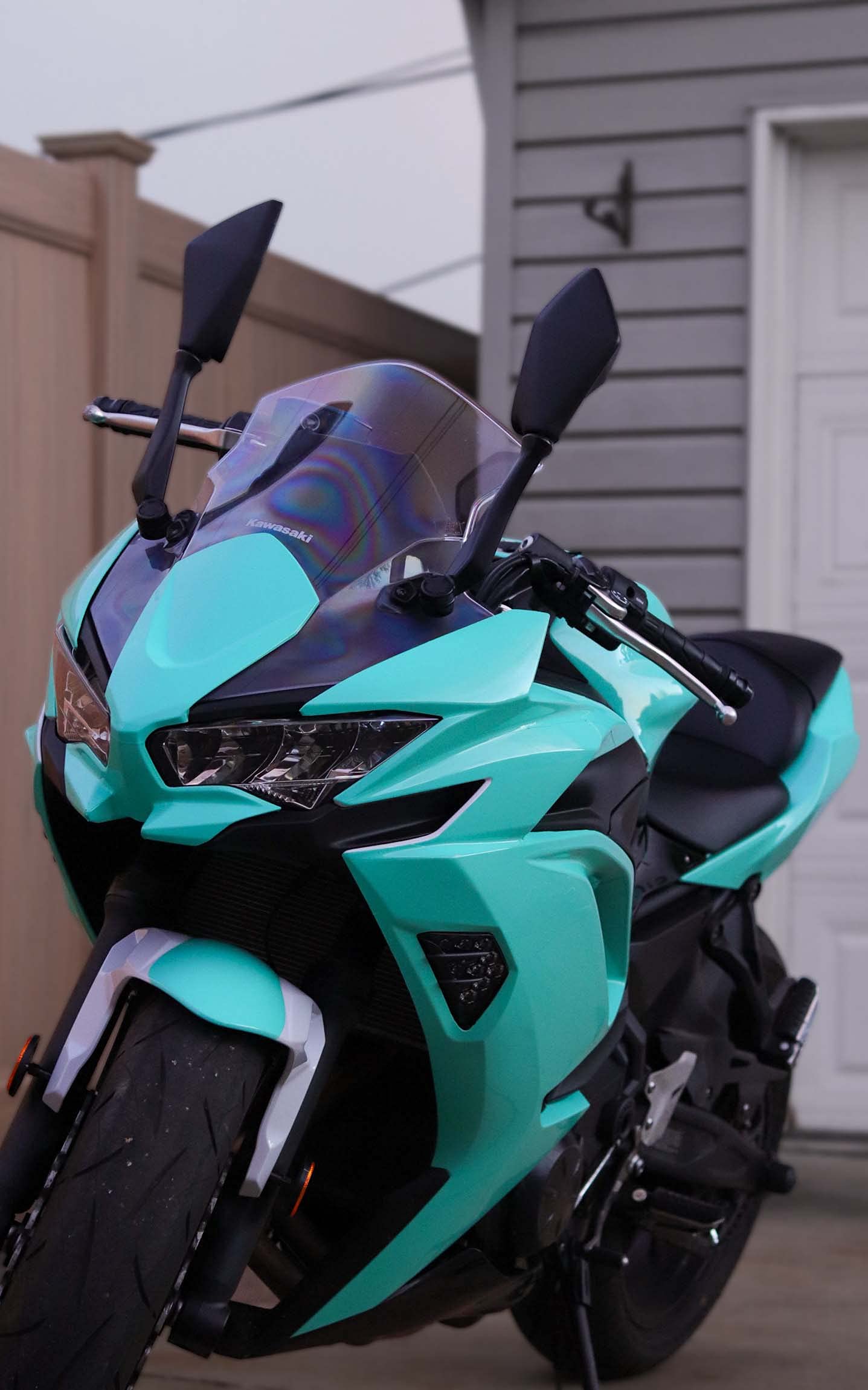 VViViD+ Premium Vinyl Wrap Film (1ft x 5ft, Gloss Miami Teal)