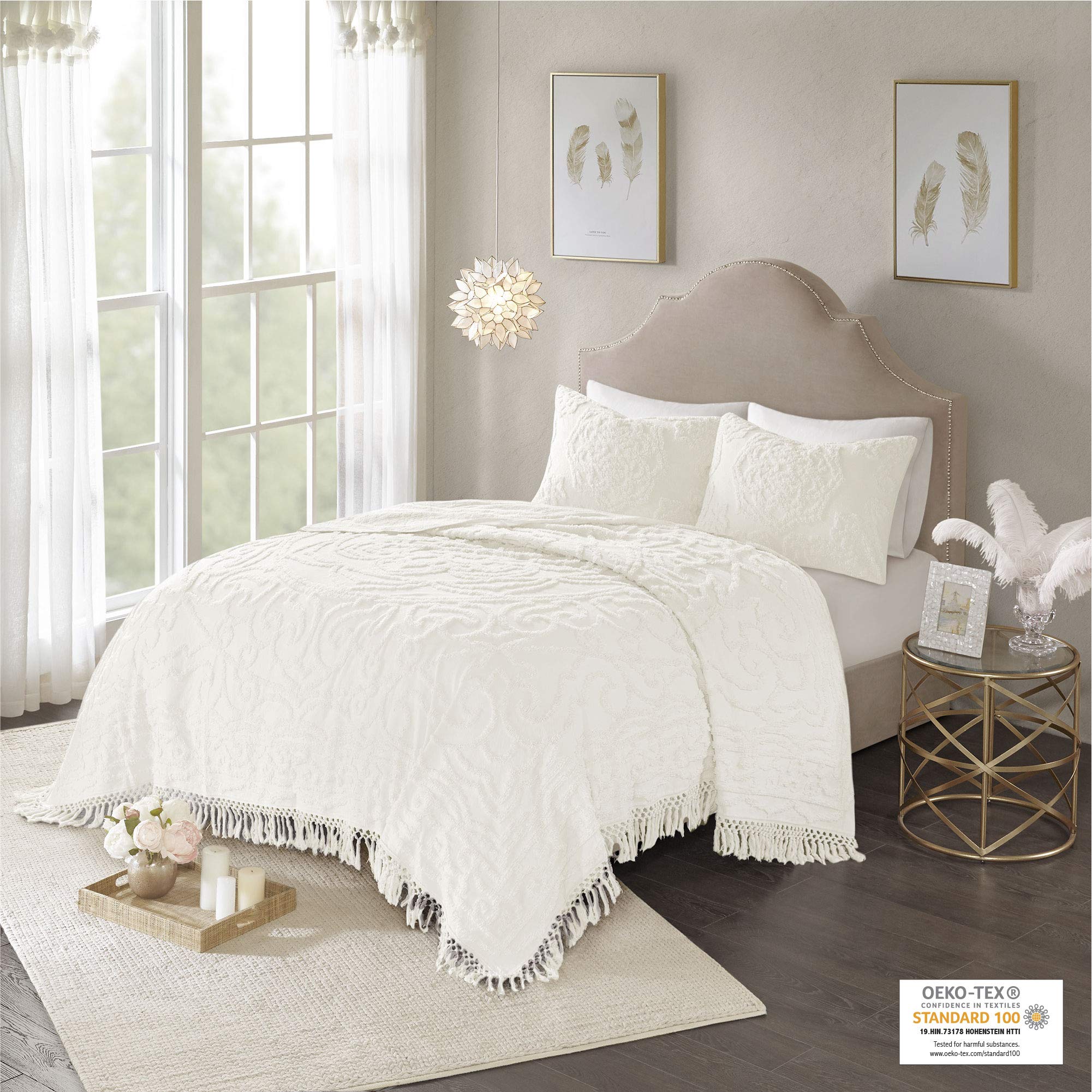 Madison Park Laetitia Lightweight 100% Cotton Quilt Set, Breathable Chenille Tufted, Shabby Chic Boho Medallion Design, Sham, Floral Ivory w/ Tassels, King/California King (104 in x 92 in) 3 Piece