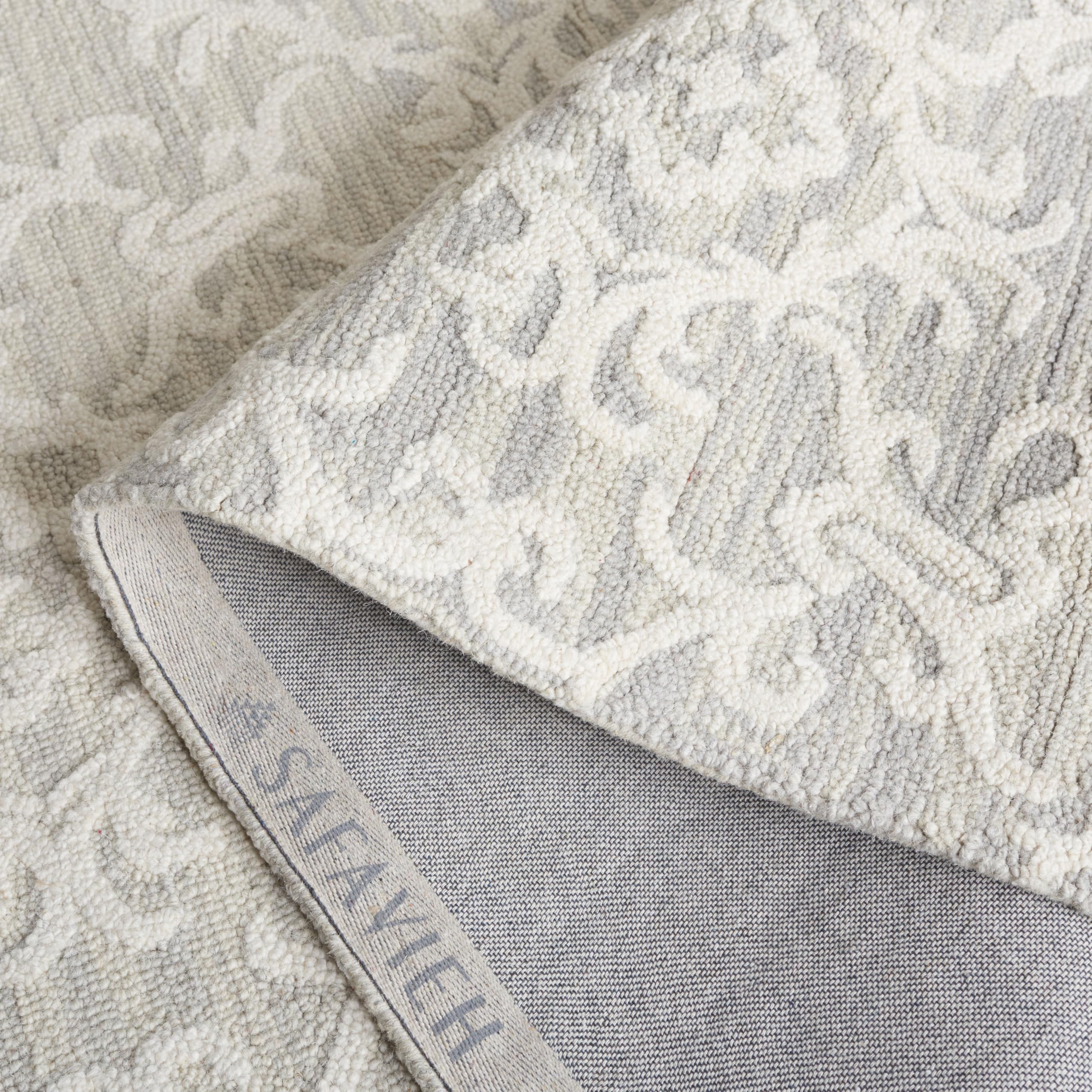 SAFAVIEH Blossom Collection Area Rug - 8' x 10', Grey & Ivory, Handmade Wool, Ideal for High Traffic Areas in Living Room, Bedroom (BLM104A)