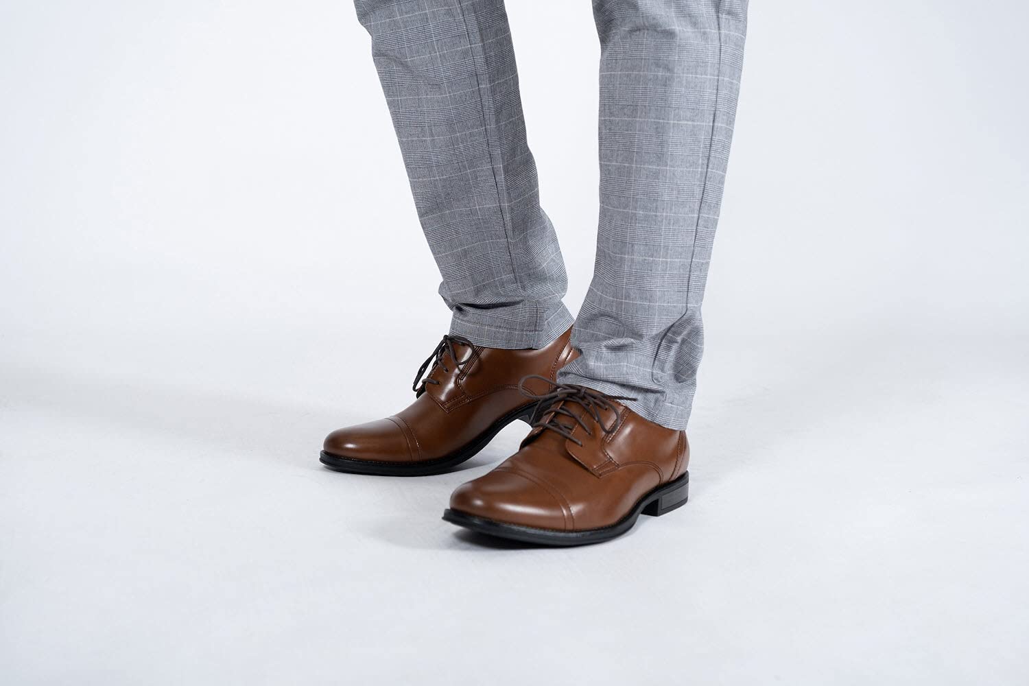 DOCKERS Mens Garfield Dress Cap Toe Oxford Shoe - Wide Widths Available, Tan, 8 M