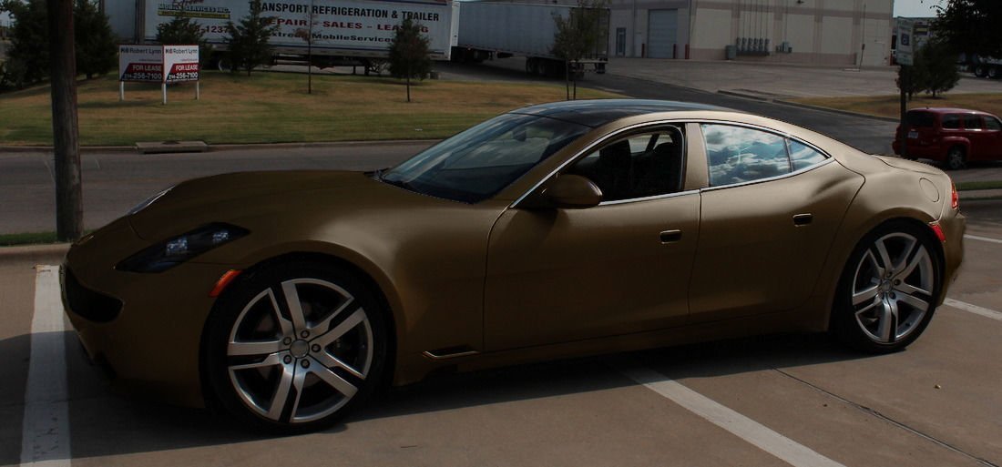 VViViD XPO Matte Brown Vinyl Wrap Roll with Air Release Technology (1ft x 5ft)