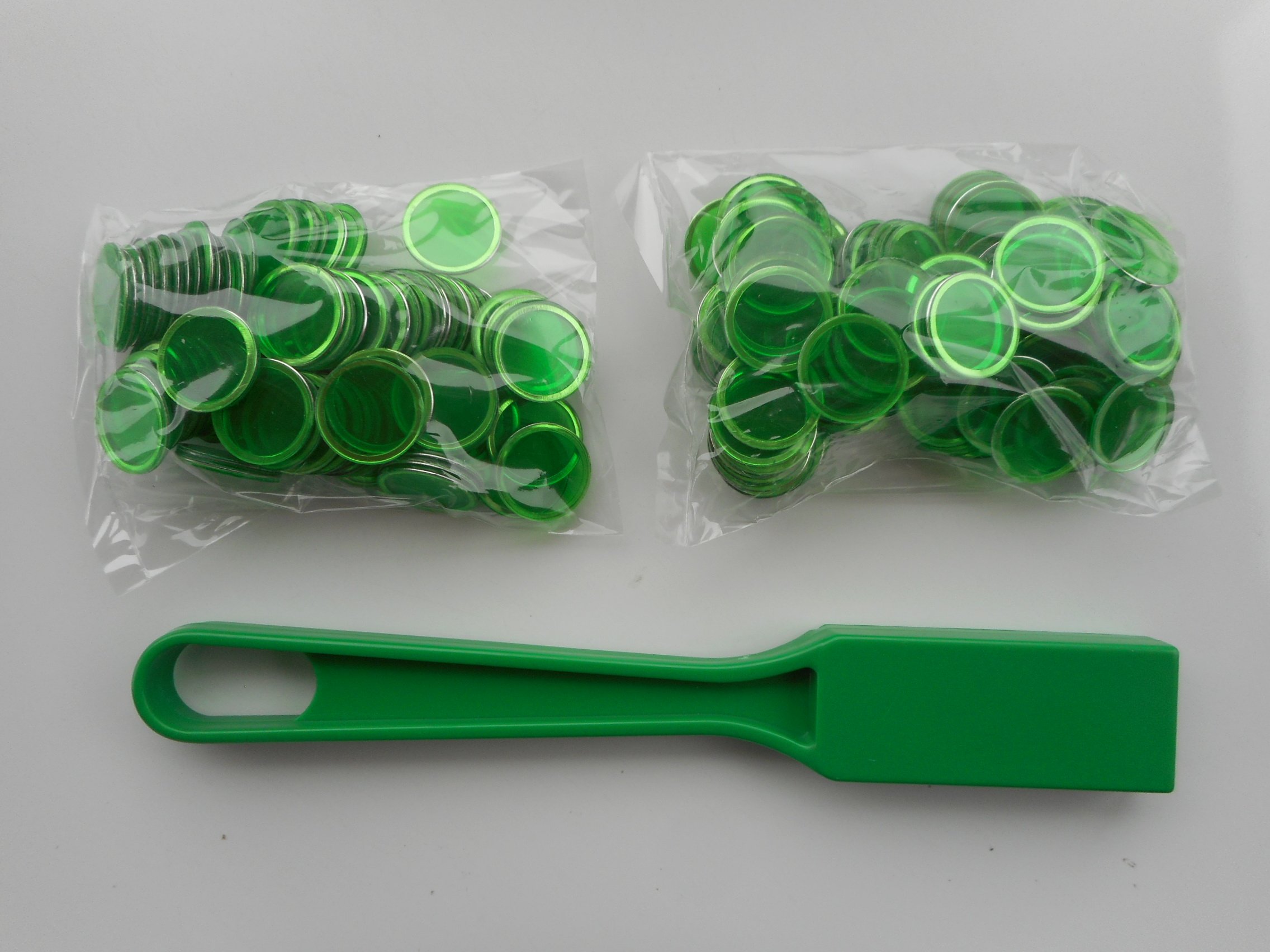Magnetic Bingo Wand and 200 Metallic Rimmed Chips - Green