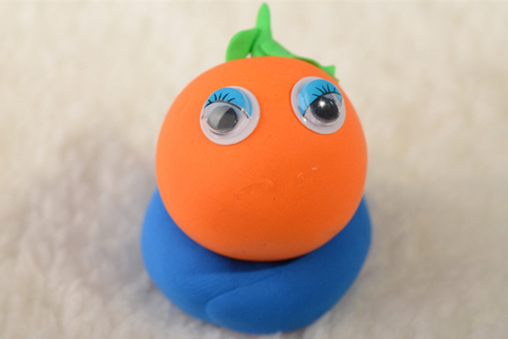 Yueton 200pcs Adhesive Back Mix Color Mini Wiggle Eyes with Eyelash Small Plastic Round Moving Googly Eyes for Children School Classroom Home Arts & Crafts Models (10mm)