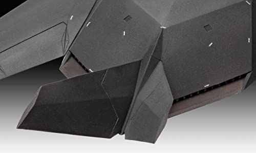 Revell 03899 F-117 F-117A Nighthawk Stealth Fighter, Multi Colour, 1: 72 Scale