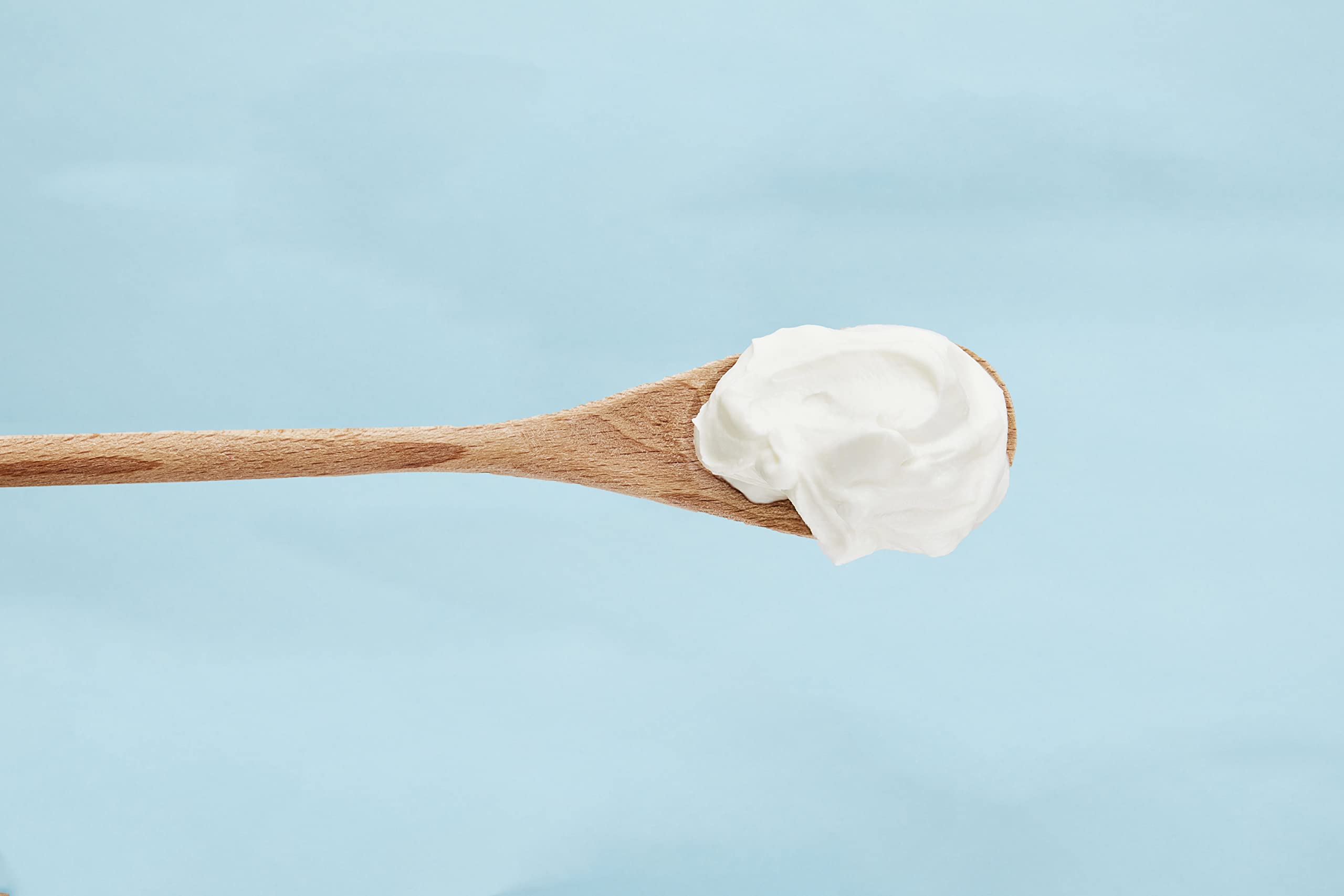 Icelandic Provisions 5.3oz Traditional Skyr Yogurt, Coconut, Icelandic Cultured Dairy Product With 15g Protein Per Serving | Thick & Creamy Texture | More Protein & Less Sugar Than Yogurt