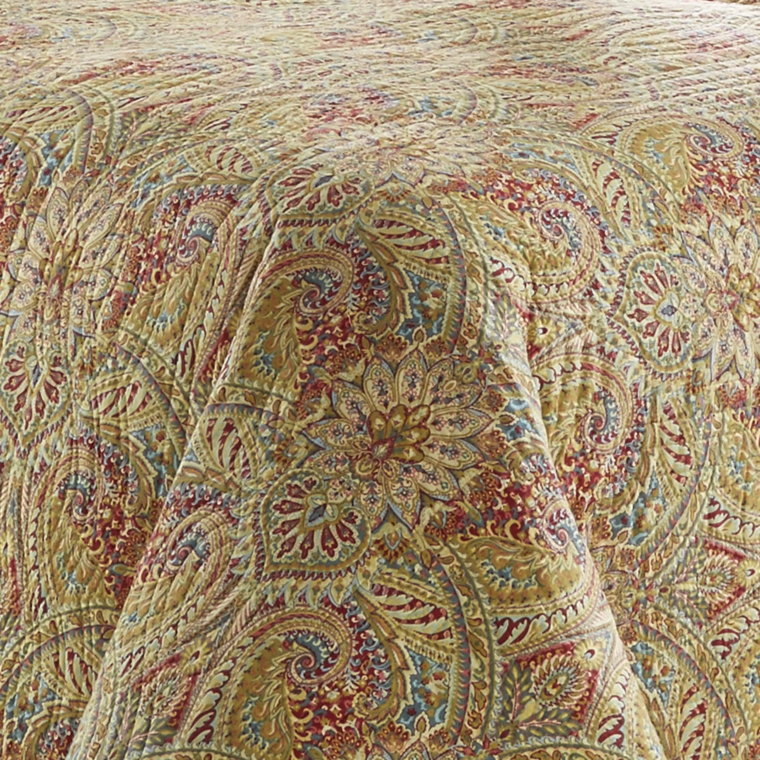 Waverly Swept Away Modern Farmhouse Paisley 3-Piece Reversible Quilt Bedding Bedspread Set, King, Berry