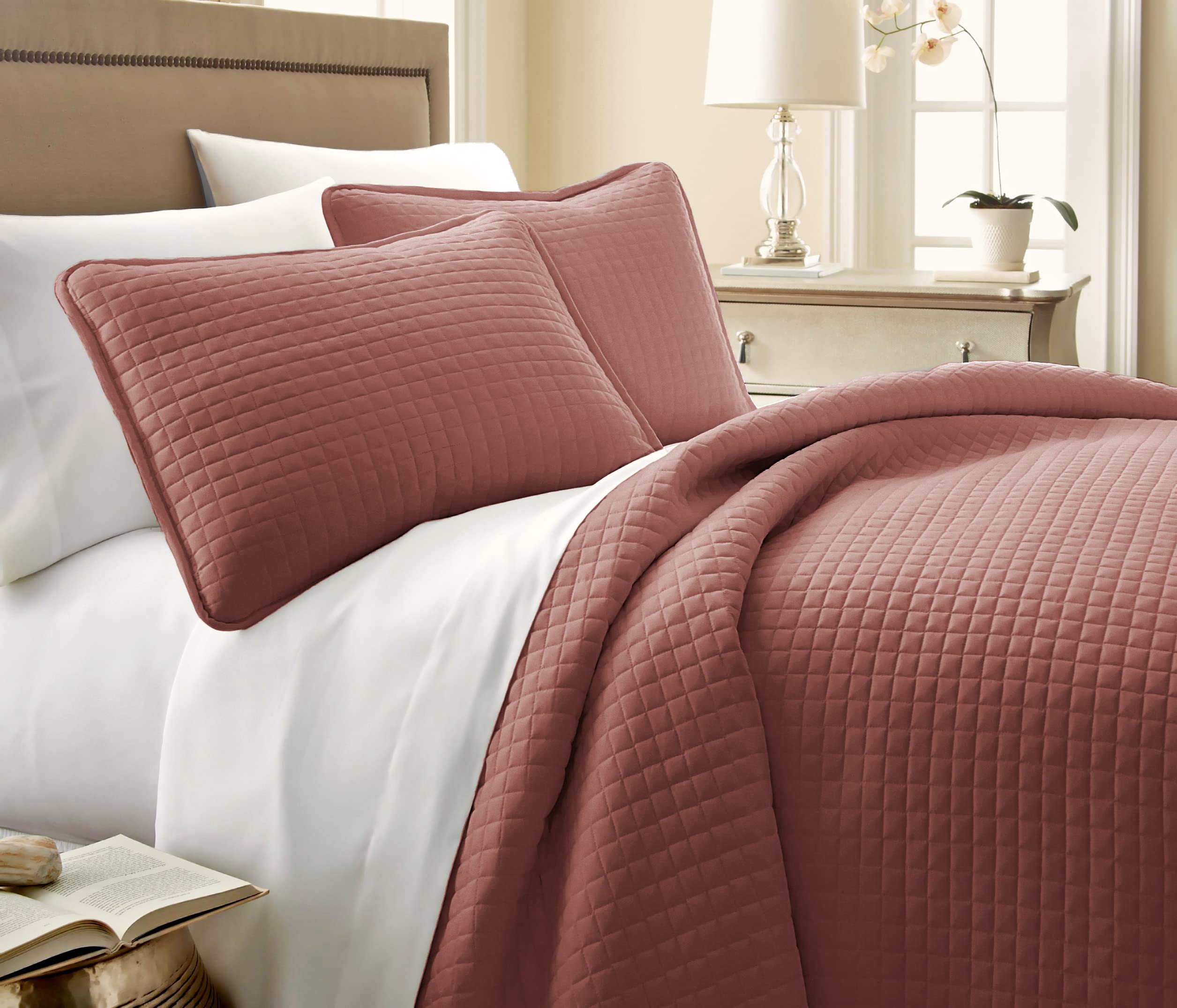 Southshore Fine Living, Inc. Twin XL Quilt Set with Pillow Sham, Quilted Twin Bedspread, Coverlet, Oversized Bed Quilt for Full Coverage, Soft and Comfy, Easy Care, Machine Washable, Marsala