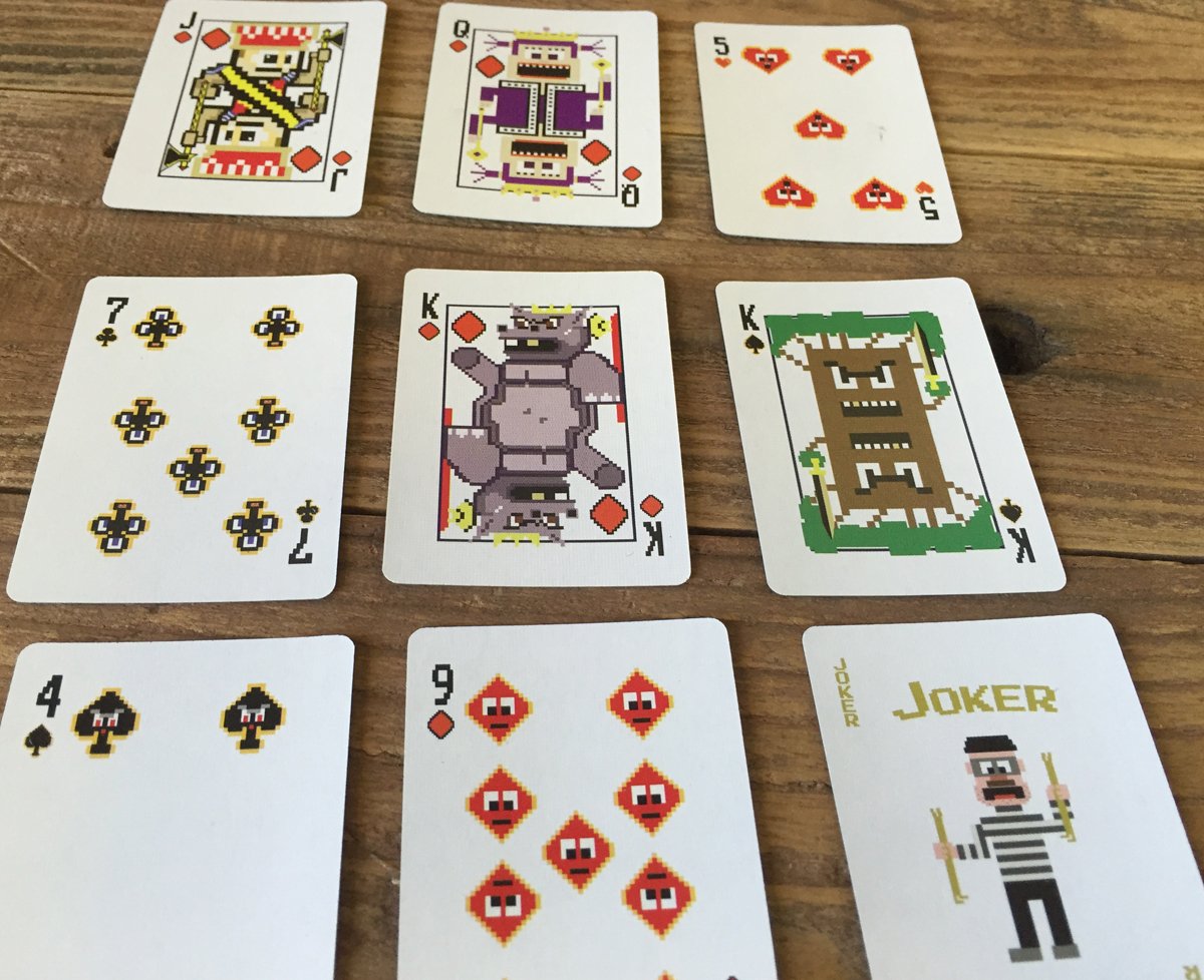 Home Run Games 8-Bit Mini Gold Playing Cards