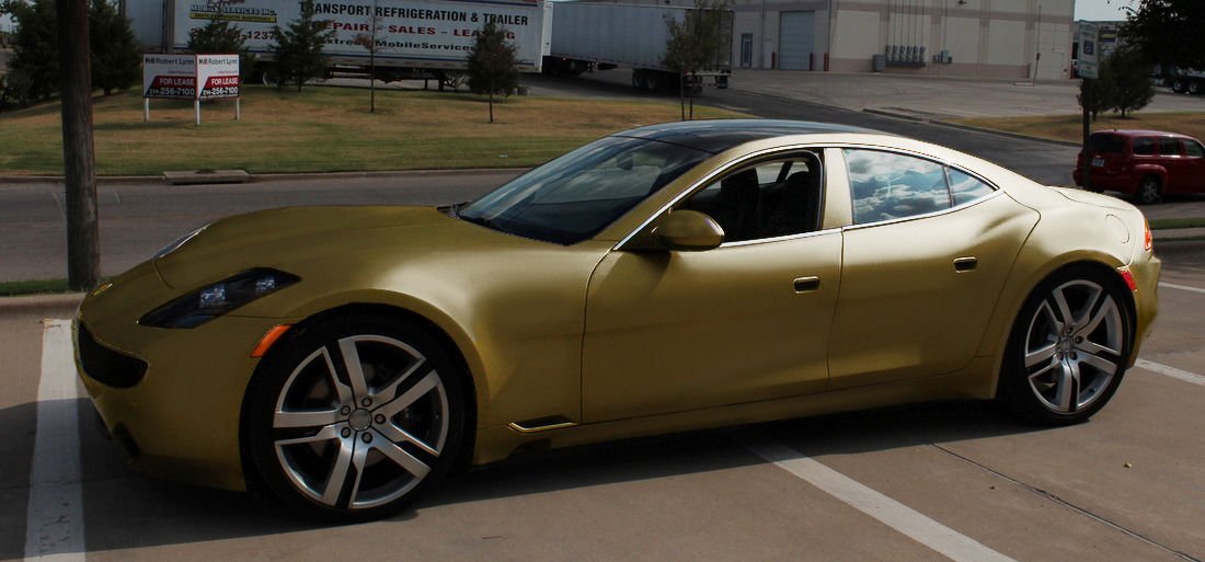 VViViD Matte Metallic Pearl Gold 2ft x 5ft Car Wrap Vinyl Roll with Air Release 3MIL-VViViD8
