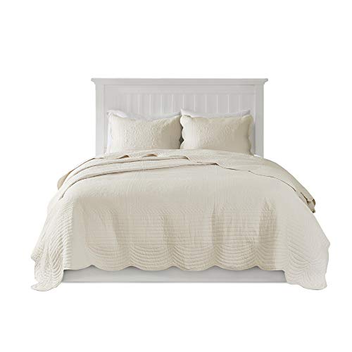 Madison Park Tuscany Quilt Set-Casual Damask Medallion Stitching Design Lightweight Coverlet Bedspread Bedding, Shams, Full/Queen (90 in x 90 in), Medallion Cream 3 Piece
