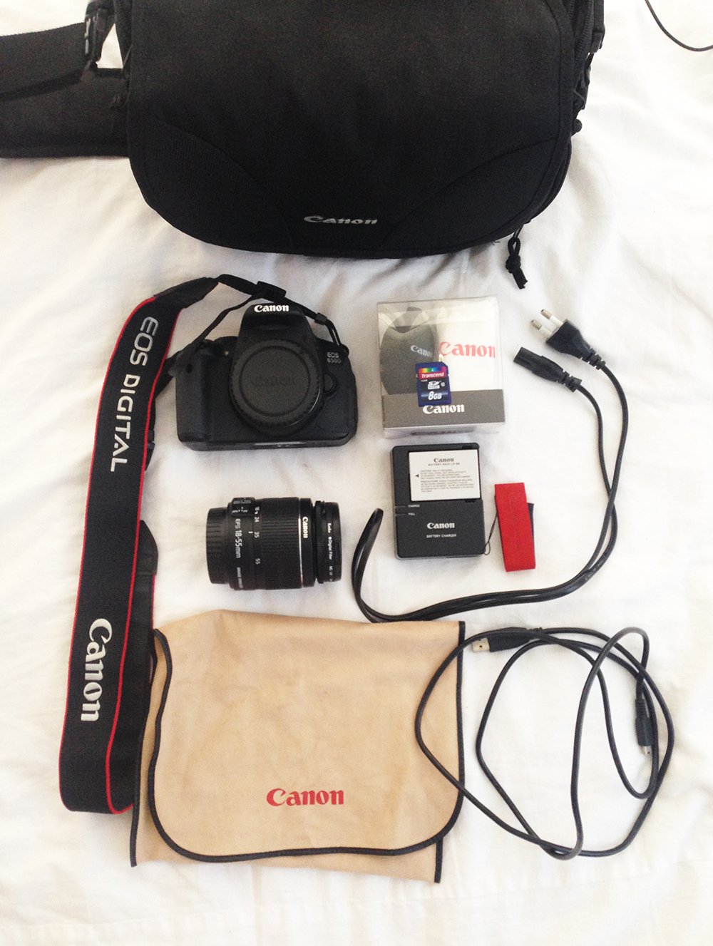 Canon EOS 650D Digital SLR Camera - Black (Inc. 18-55mm f/3.5-5.6 is II Lens Kit)