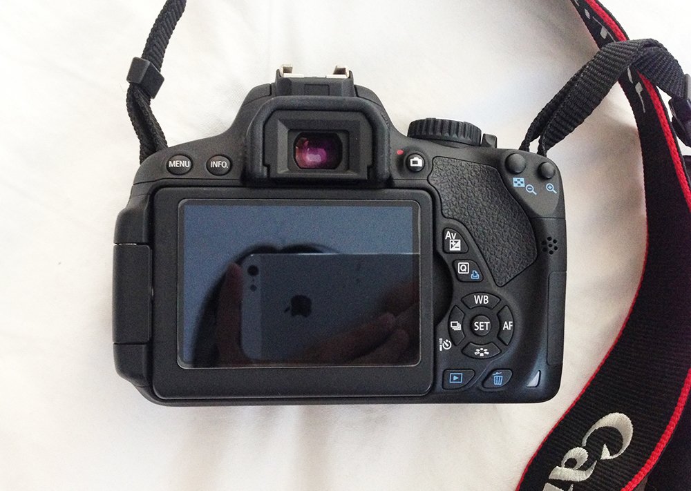 Canon EOS 650D Digital SLR Camera - Black (Inc. 18-55mm f/3.5-5.6 is II Lens Kit)
