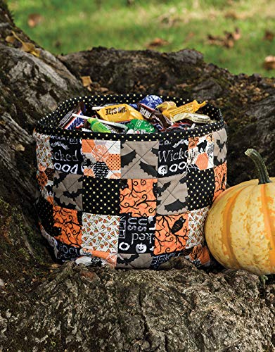 Pat Sloan's Holiday Celebrations: 17 Quilts and More for 6 Seasonal Occasions