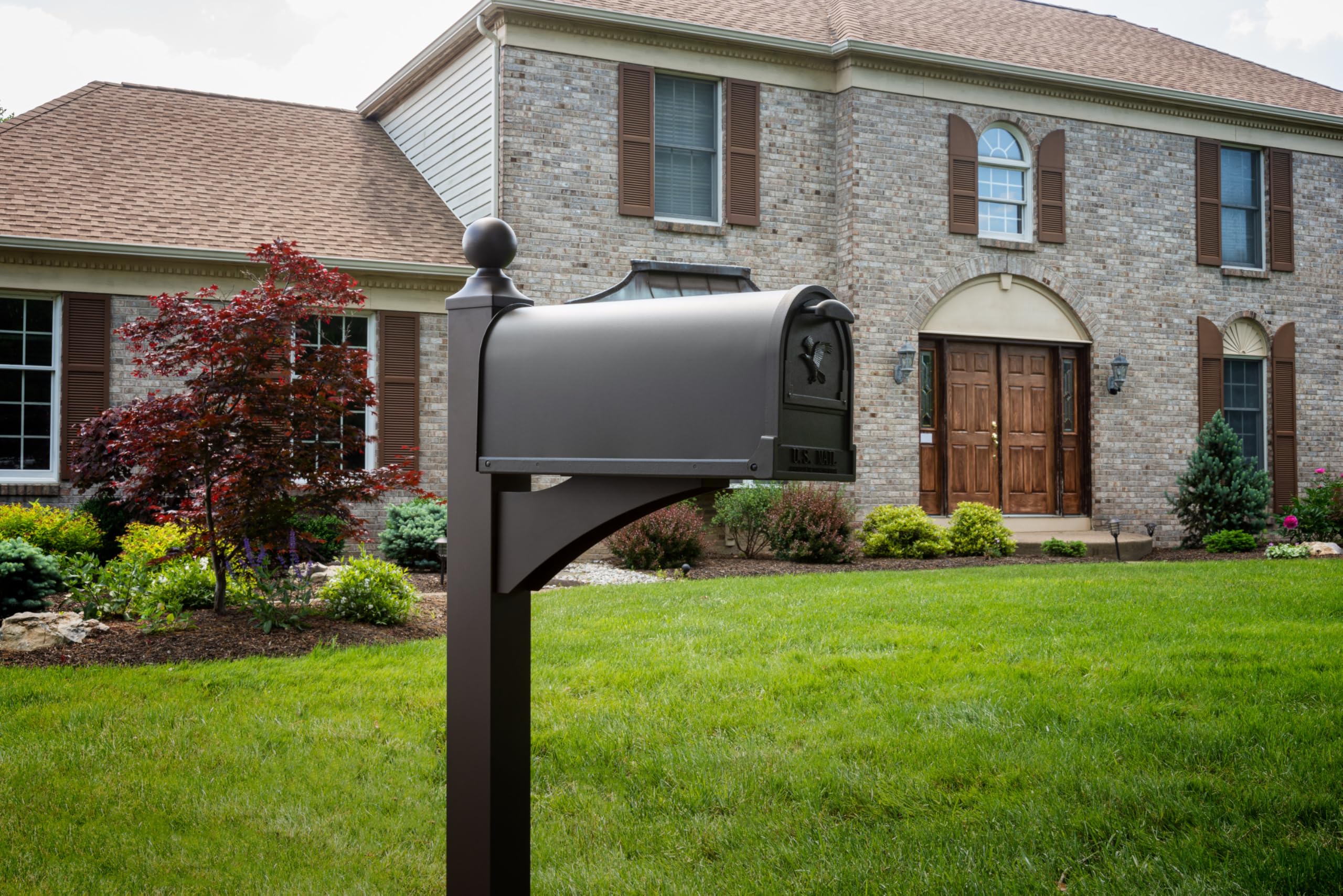 Gibraltar Arlington Large Capacity Galvanized Steel Bronze, Post-Mount Mailbox, AR15T000