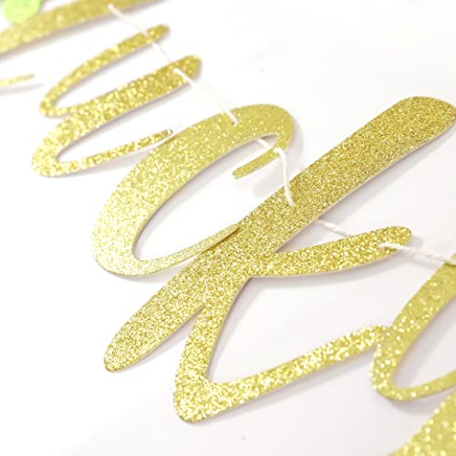 Lucky in Love Banner - St Patricks Day Decoration,st Patricks Day Banner,st Patricks Day Wedding Decor, St Patricks Day Bridal Shower,lucky in Love St Patricks Bachelorette Party Banner