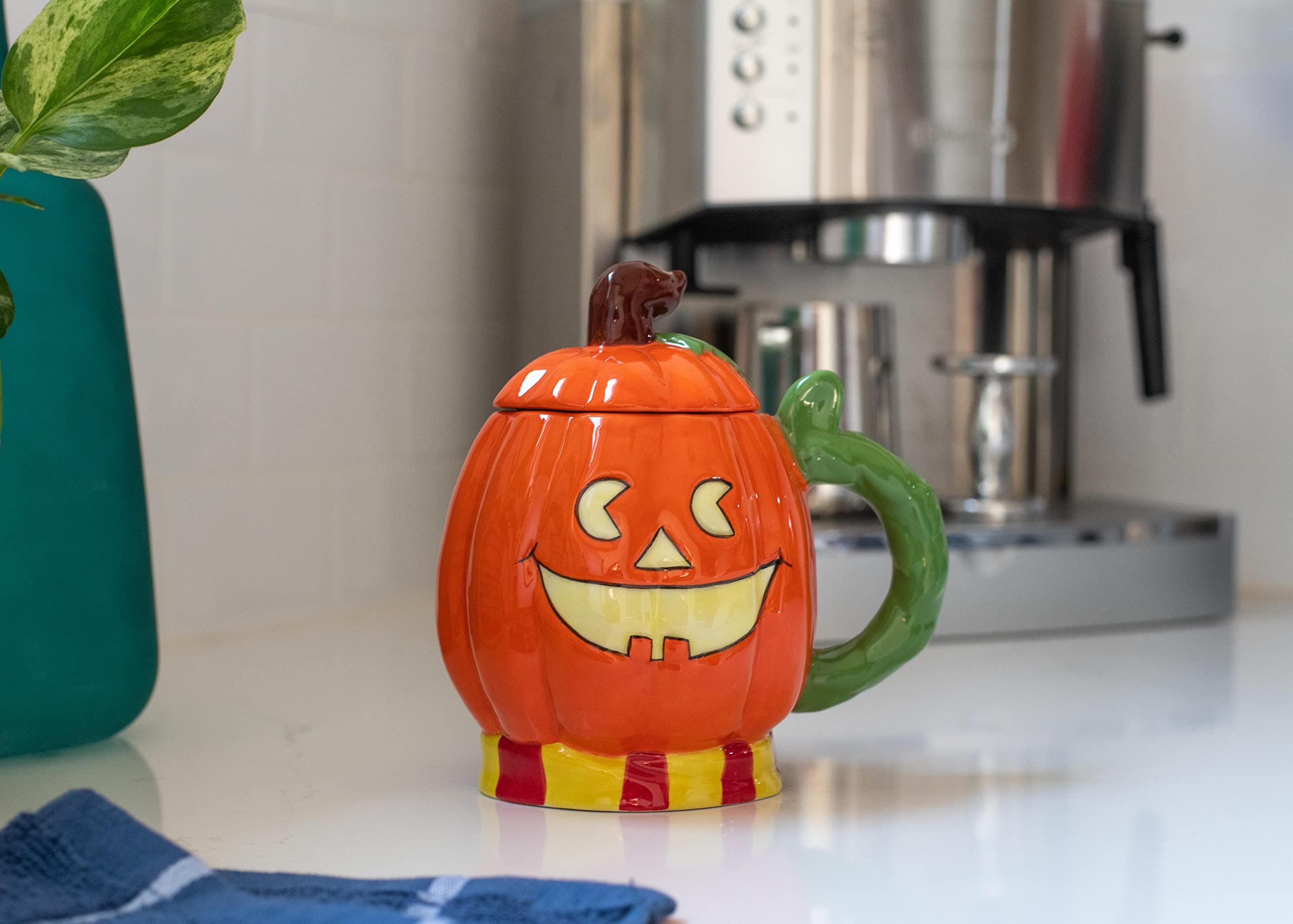 100 North ESNCHMG-PN Halloween Orange Pumpkin Jack O'Lantern Character 16 ounce Glossy Ceramic Coffee Tea Cup Mug For Your Favorite Morning Brew