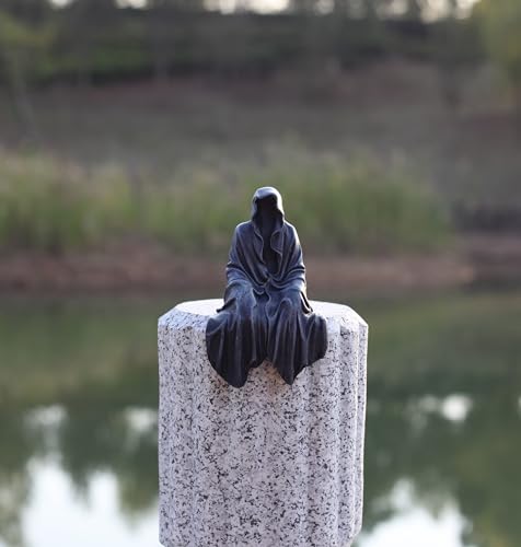 SHOWFEICAT Resin Tabletop Gothic Decor Sitting Statue, Resin Statue Gothic Decor, Fits On Sturdy Shelf and Has A Cool Mystic Look 5.1 Inch