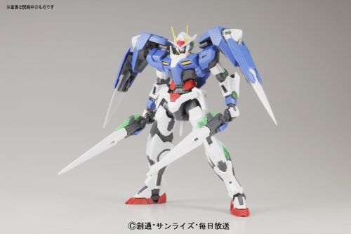 Bandai Hobby MG 00 Raiser "Gundam" 1/100 Scale Model Kit (BAN169914)