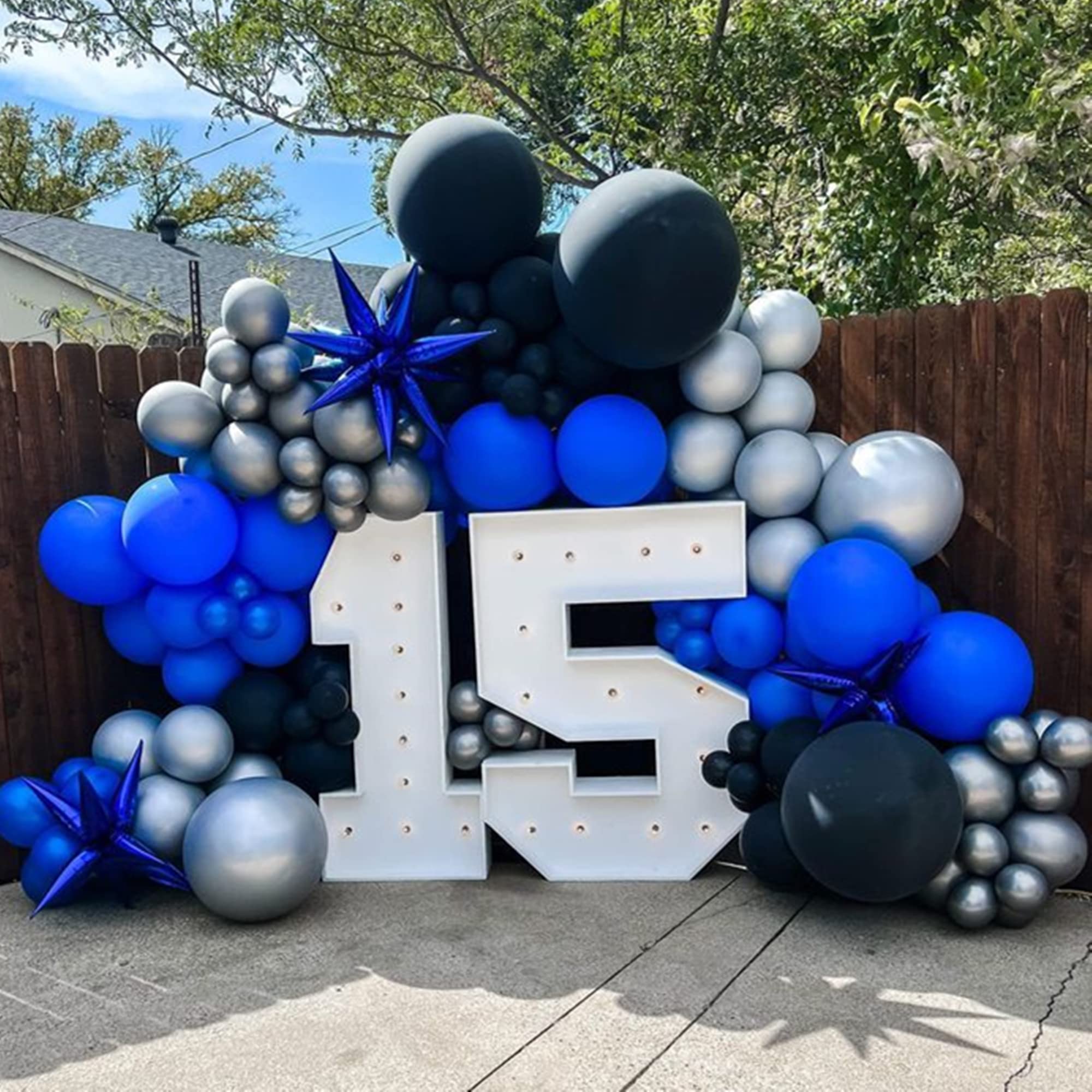 152Pcs Blue Balloon Garland Arch Kit, Royal Navy Blue and Metallic Silver Balloons in different Sizes for Boy Birthday Baby Shower Graduation Party Decoration
