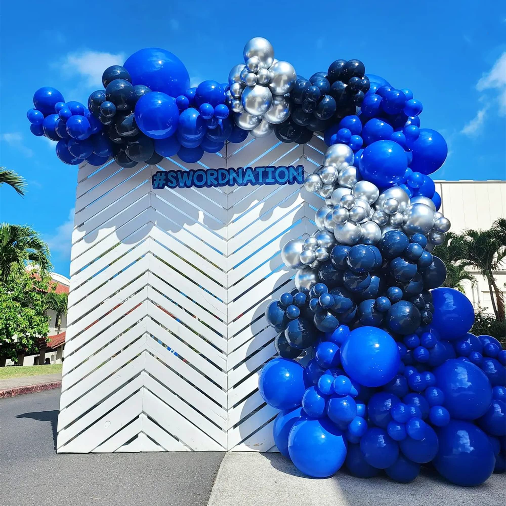 152Pcs Blue Balloon Garland Arch Kit, Royal Navy Blue and Metallic Silver Balloons in different Sizes for Boy Birthday Baby Shower Graduation Party Decoration