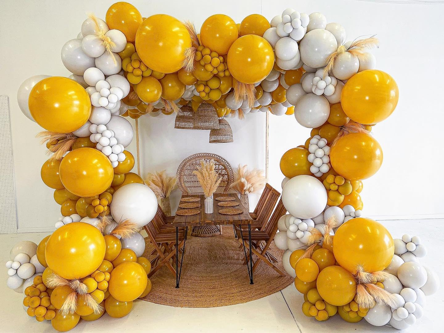 Yelloow Balloon Arch Garland Kit Lemon For Baby Shower Birthday Party Decprations 137pcs Double-Stuffed Layer Bee Brown Gray White