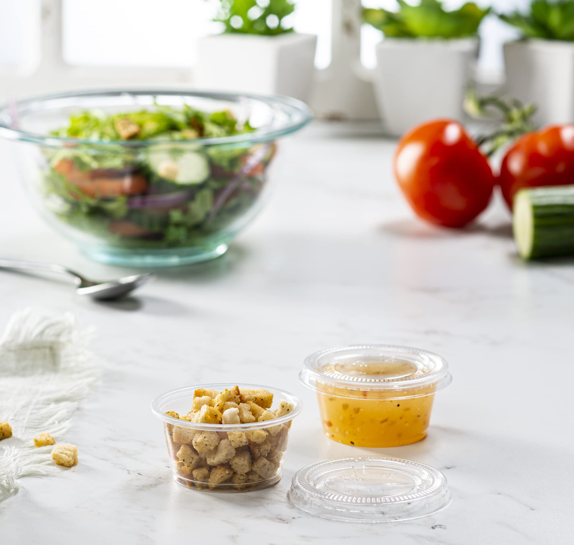 (2 oz - 200 Sets) Clear Diposable Plastic Portion Cups With Lids, Small Mini Containers For Portion Meal Prep, Sauce Cups, Slime, Condiments, Medicine, Dressings, Crafts, Disposable Souffle Cups