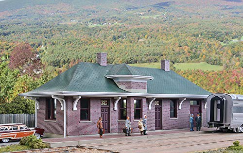 Walthers Cornerstone HO Scale Model Pella Depot
