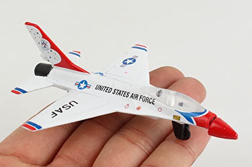 Daron Runway24 F-16 Thunderbird Die Case Plane