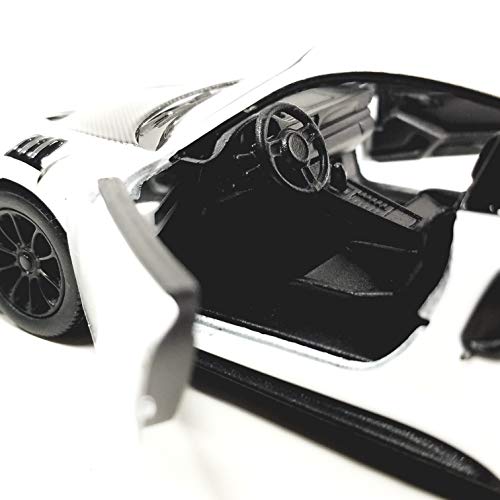 Kinsmart Porsche 911 GT2 RS 2010 Eggshell White Hard Top 1/36 Scale Diecast Car