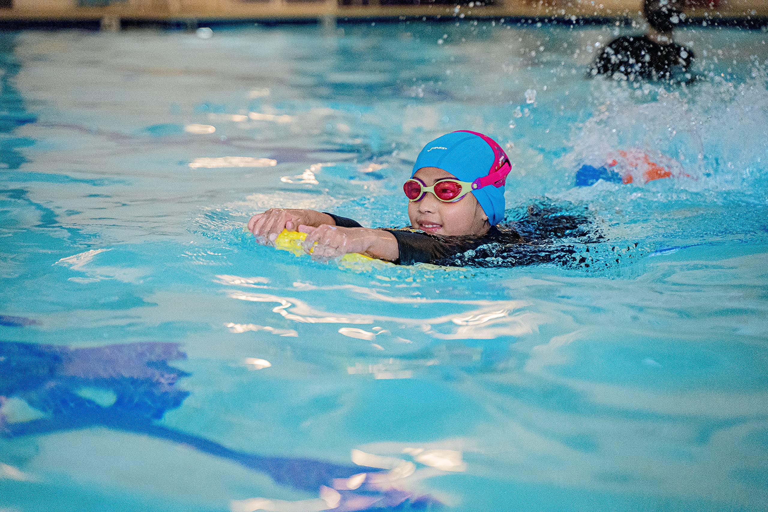 FINIS DragonFly Goggles - Kids Swim Goggles for Ages 4-12 with UV Protection, Buoyant Neoprene Strap, and Durable Lenses - PVC- and Latex-Free - Scales