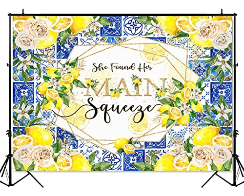 Mocsicka She Found Her Main Squeeze Bridal Shower Backdrop, Citrus Lemon Bridal Shower Party Decorations, Lemonade Bachelorette Party Banner, Boho Floral Lemon Bride Background (7x5ft (82x60 inch))