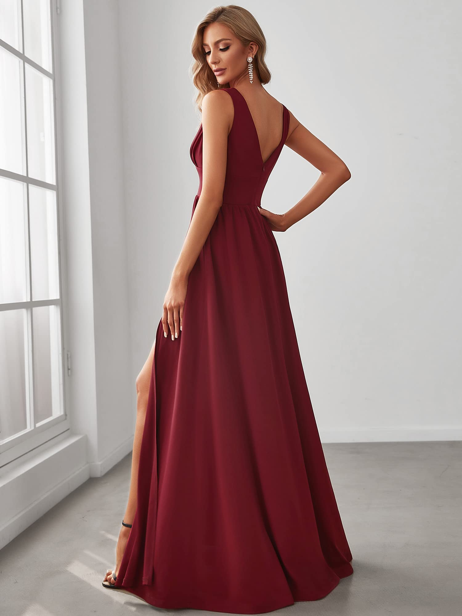 Ever-Pretty Women's Bridesmaid Dresses Deep V-Neck Sleeveless Side Slit Floor Length Wedding Guest Dress Burgundy US6