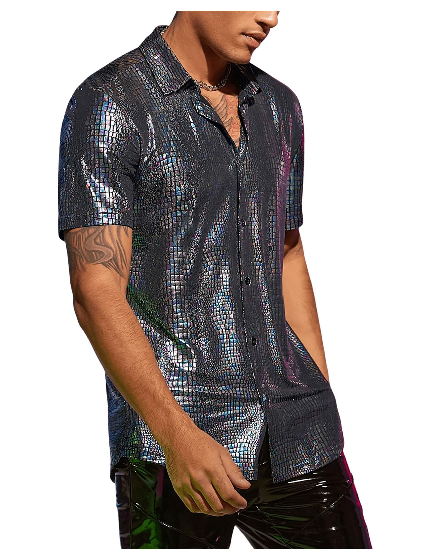 WDIRARA Men's 70s Sparkly Disco Top Crocodile Pattern Metallic Rave Button Front Shirt Short Sleeve Party T Shirt