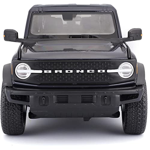 2021 Ford Bronco Wildtrak Dark Blue Metallic with Dark Gray Top Special Edition 1/18 Diecast Model Car by Maisto 31456