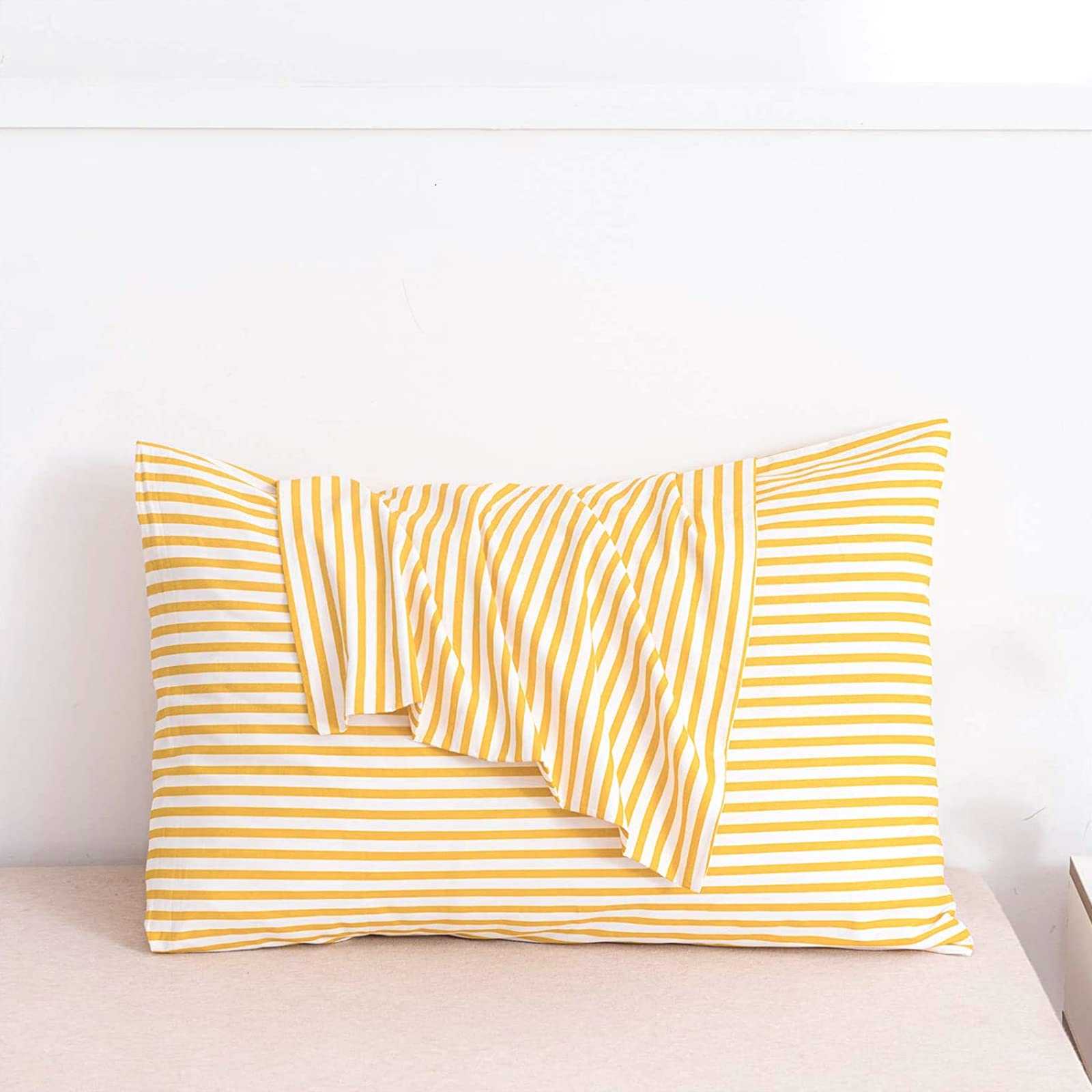 JELLYMONI 100% Cotton Striped Standard Pillowcases Set, 2 Pack White and Golden Yellow Stripes Pillow Covers with Envelope Closure(Pillows are not Included)