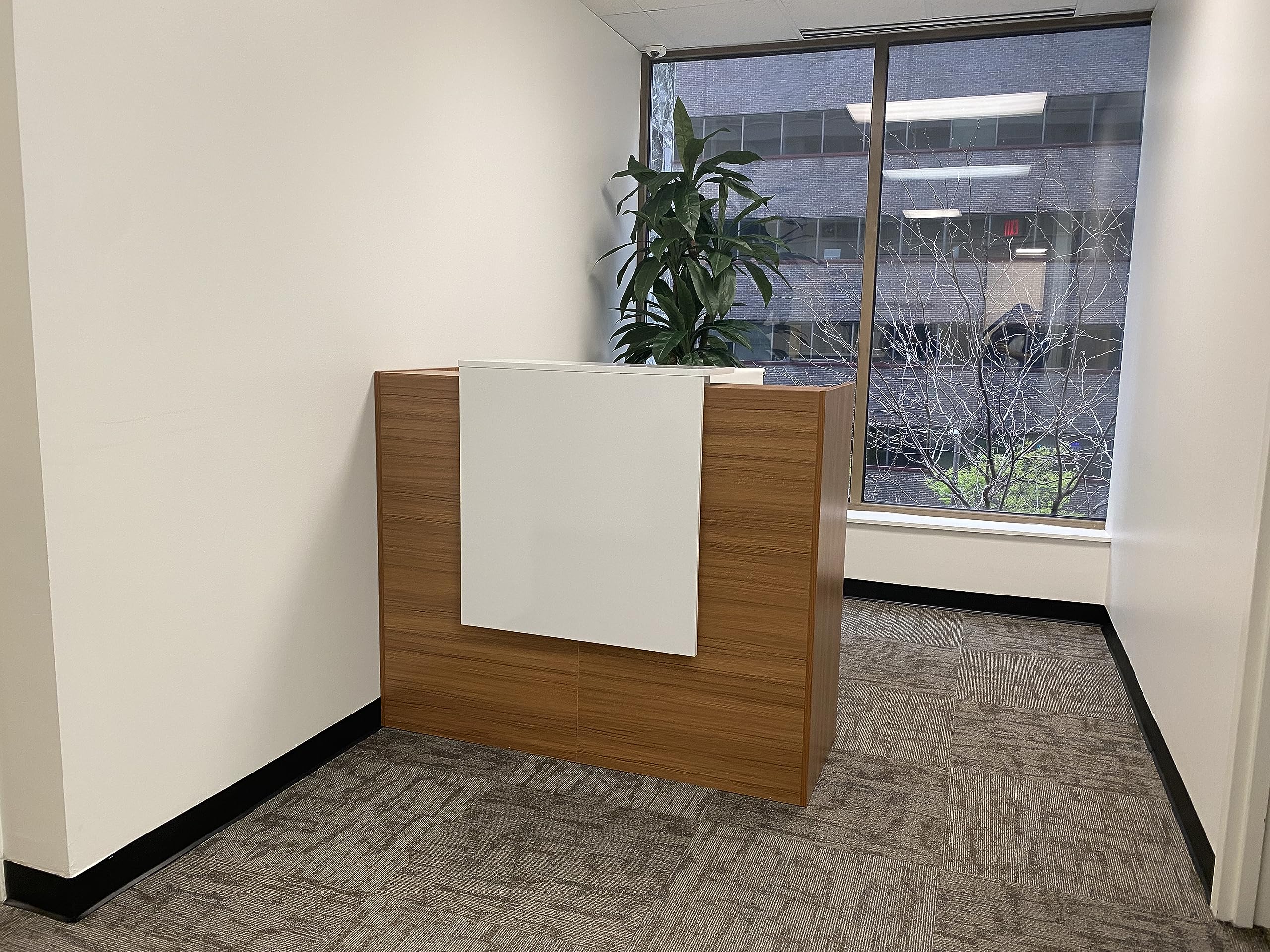 UGOS ICN 53" Modern Reception Desk, Multifunctional Modern,Transaction Countertop, Laminate Desktop, Standing Front Table for Office, Home, School, Salon, Spa - Teak and White