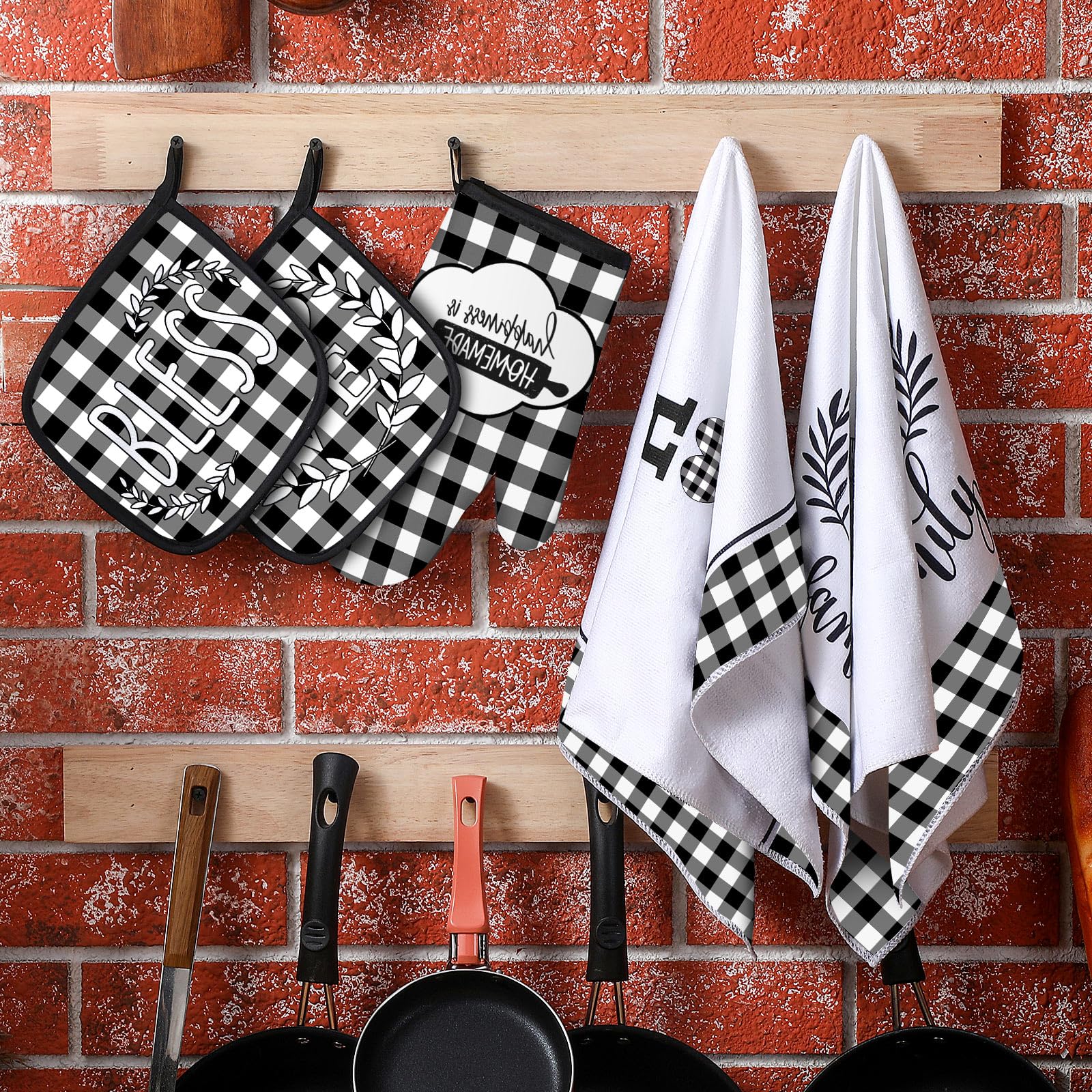 5 Pieces Buffalo Plaid Kitchen Towels Oven Mitts and Pot Holder Set Black and White Kitchen Towels Oven Gloves, Hot Pads Pot Holders for Farm House Accessories Decor(Heart)