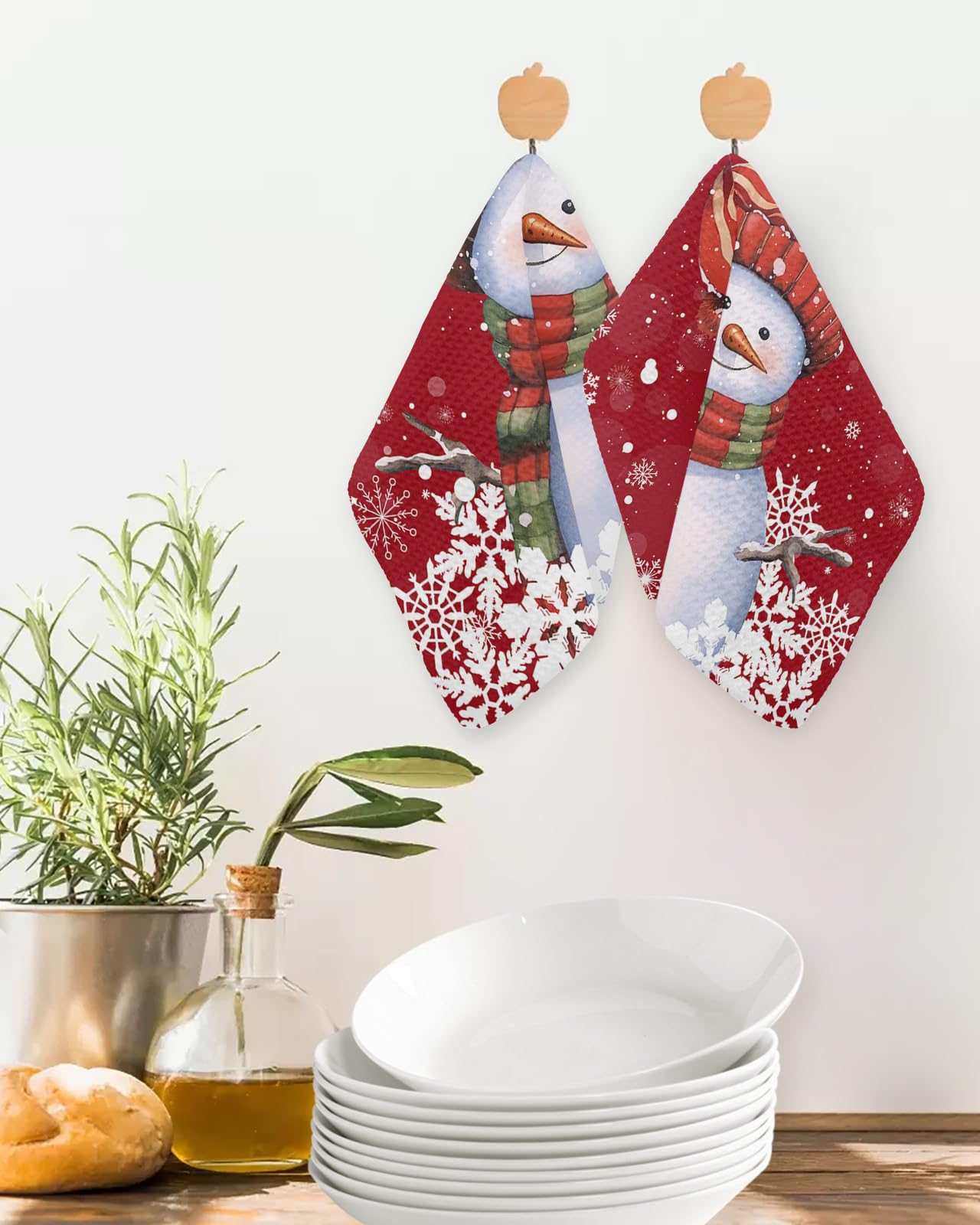 Onekaccu Winter Snowman Christmas Dish Towels Set, Waffle Weave Kitchen Towels Microfiber Towels Cleaning Red Christmas Snowflake Xmas Soft Absorbent Dish Drying Towels Hand Towels 2 Pack 12x12 in