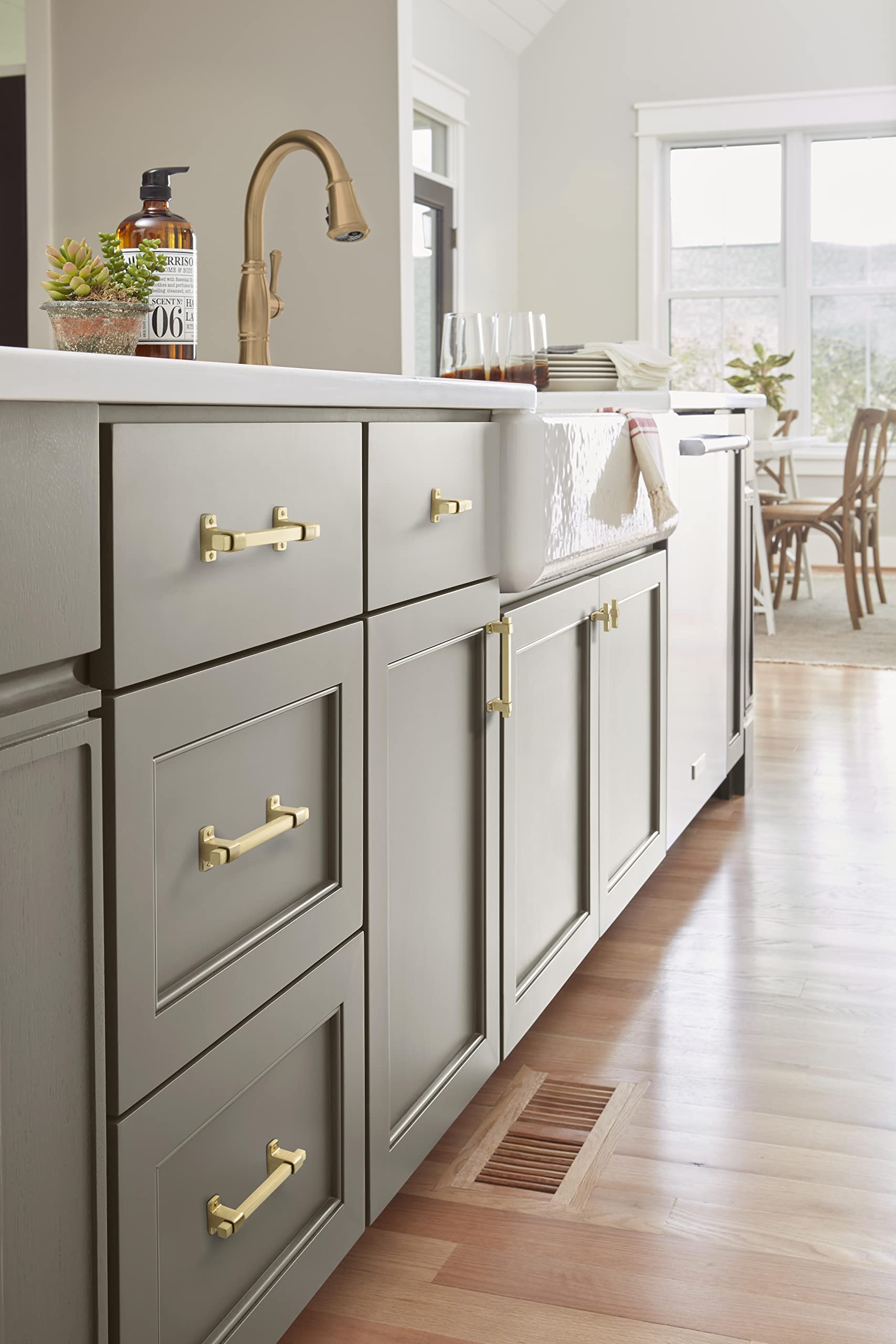 Amerock | Cabinet Pull | Matte Gold | 5-1/16 inch (128 mm) Center-to-Center | Rockwell | 1 Pack | Drawer Pull | Drawer Handle | Cabinet Hardware