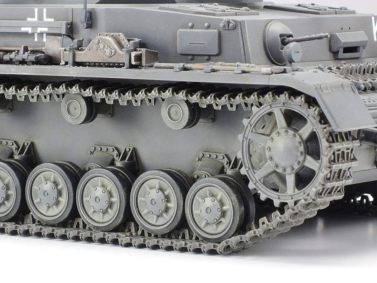 TAMIYA 35374-000 1:35 German Armoured Combat Truck IV Version F L24/75 mm, Model Kit, Plastic Construction Kit, Assembly Kit, Detailed Replica, Unpainted