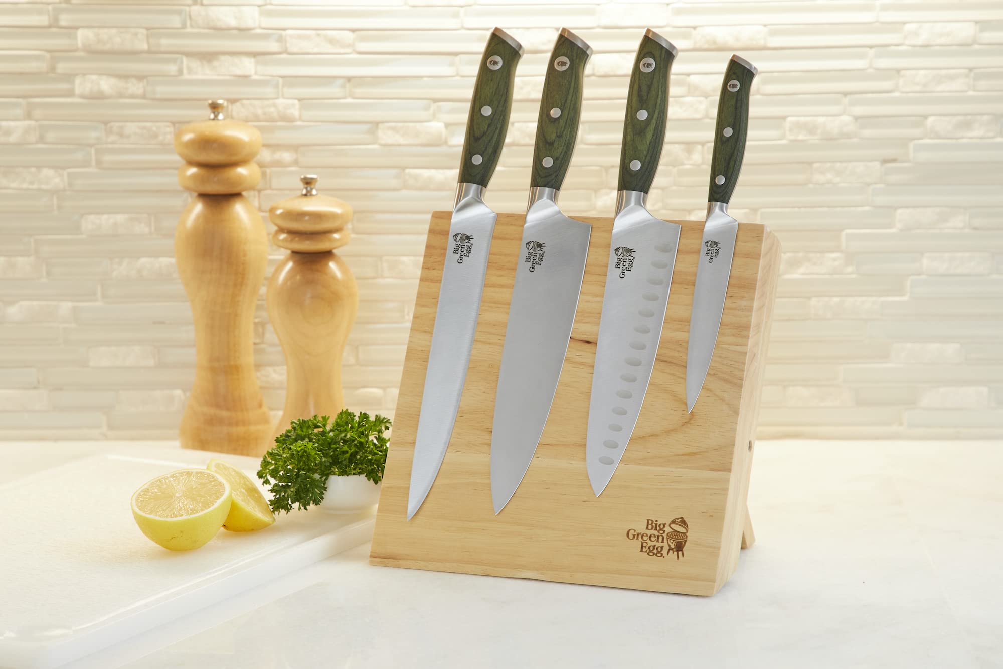 Big Green Egg Culinary Chef Knife Set (4 piece) with Case - German Steel Knives, 8” Chef Knife, Santoku Knife, Slicing Knife, and Paring Knife. Best Chef Knife Set
