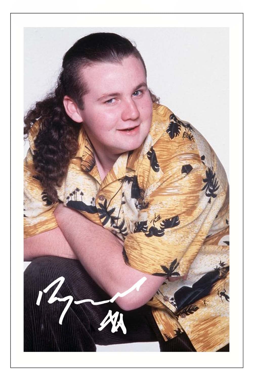 RYAN MALONEY Signed 6X4 Inch Photo Print Pre Printed Signature NEIGHBOURS - Toadie/ Toadfish/ Jarrod Rebecchi Autograph Gift