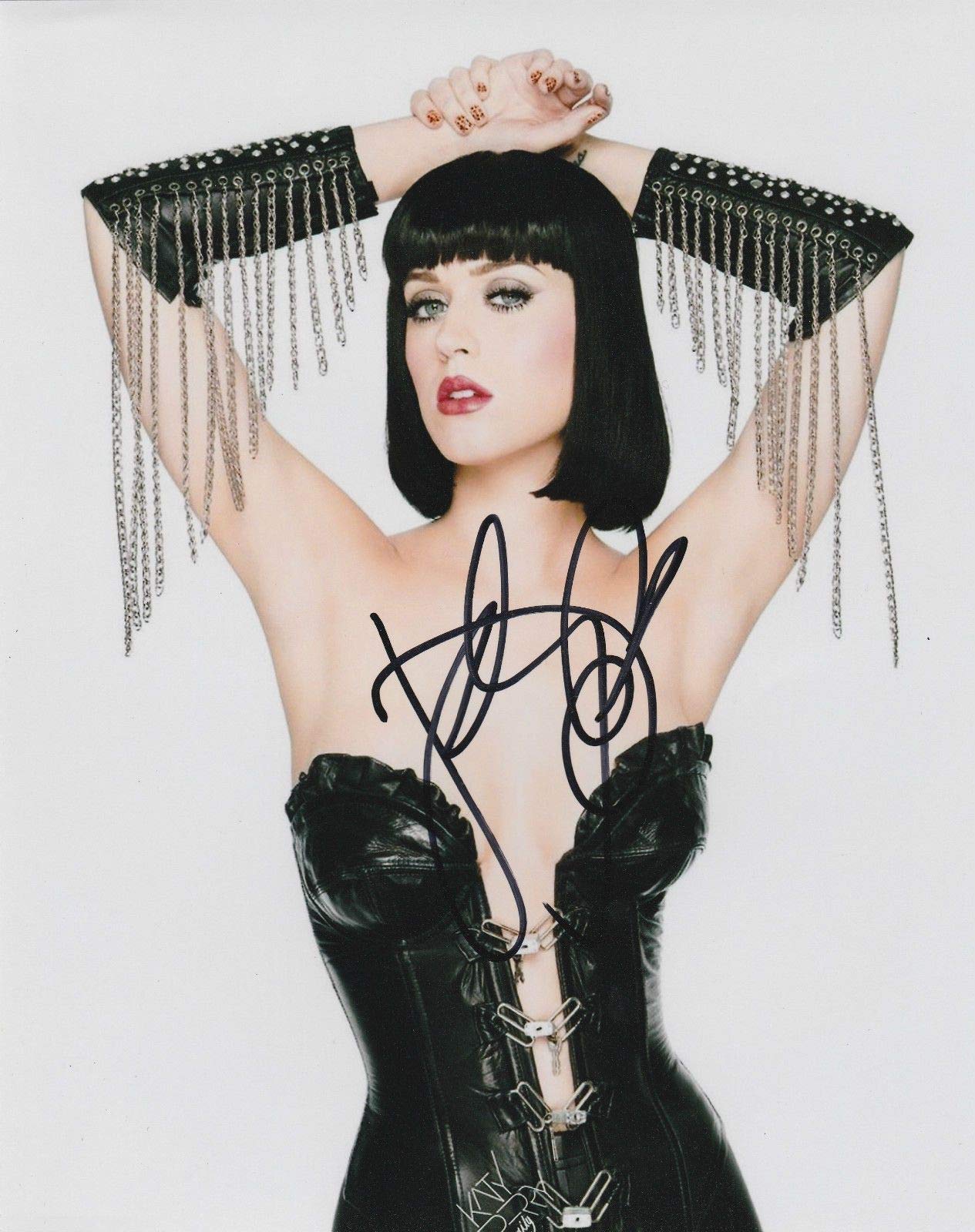 Photo Katy Perry Autograph Signed 8 x 10