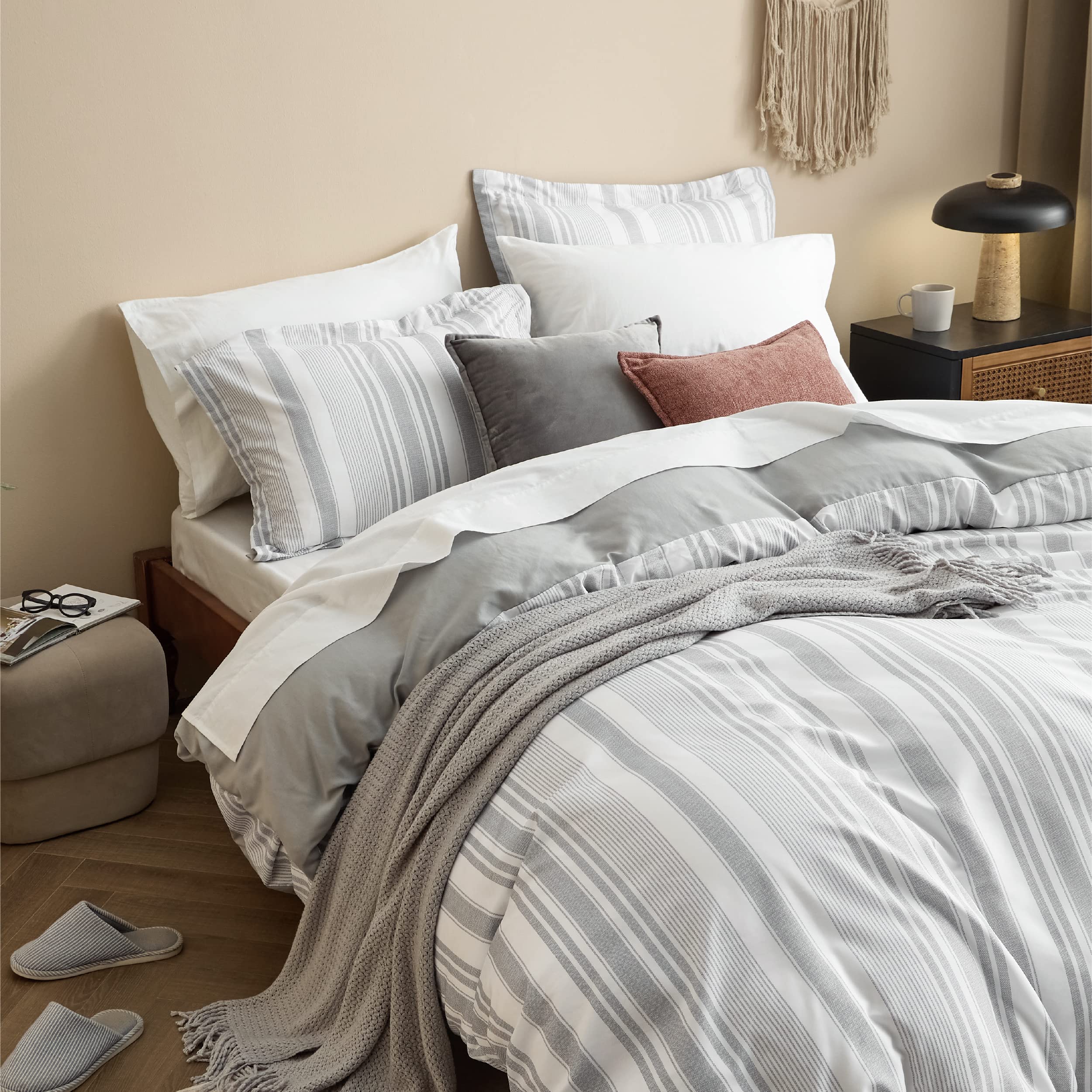 Bedsure Duvet Cover King Size - Reversible Striped Duvet Cover Set with Zipper Closure, 3 Pieces Grey Bedding Set with 8 Corner Ties and 2 Pillow Shams 20"x36"