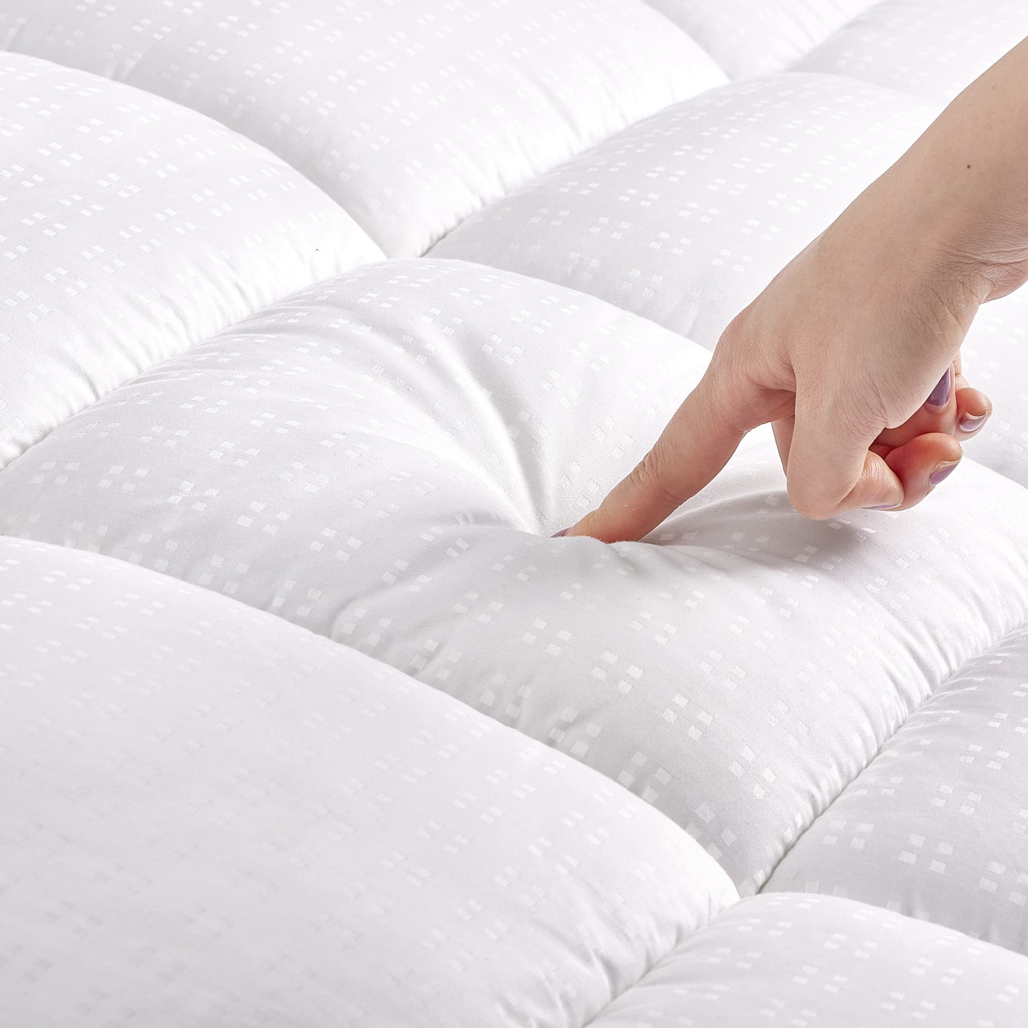 SLEEP ZONE Queen Size Cotton Mattress Pad, Machine Washable Mattress Protector Cover, Soft Cotton Top Cooling Mattress Topper Fits 8-21 inch Deep Pocket, Queen