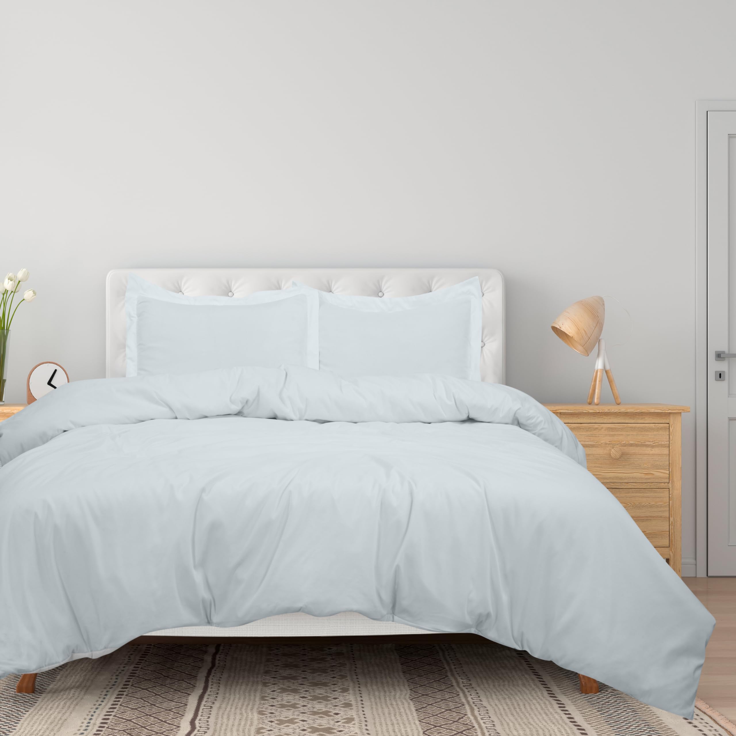 ROYALE LINENS White Duvet Cover Queen Size - 3 Piece Bedding Comforter Covers - Zipper Closure - 1 Queen Duvet Cover 90x90 inches and 2 Pillow Shams - No Comforter Included
