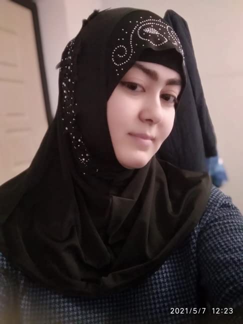 Suillty Women One Piece Muslim Hijab Lace Applique Long Turban Islamic Full Head Scarf Shawls with Rhinestone (Black)
